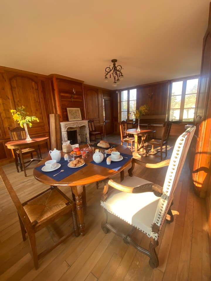 Chambres D'hôtes  Altaïr - ibis budget Noyon