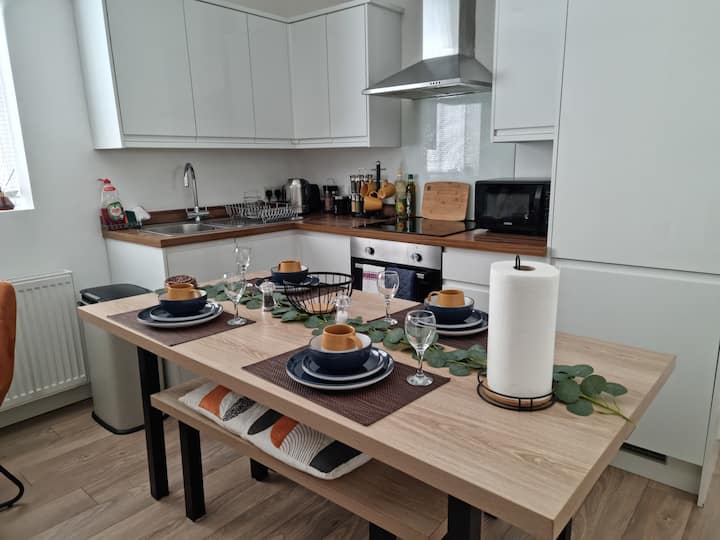 Cosy Watford Apartment - Travellers & Contractors - Watford