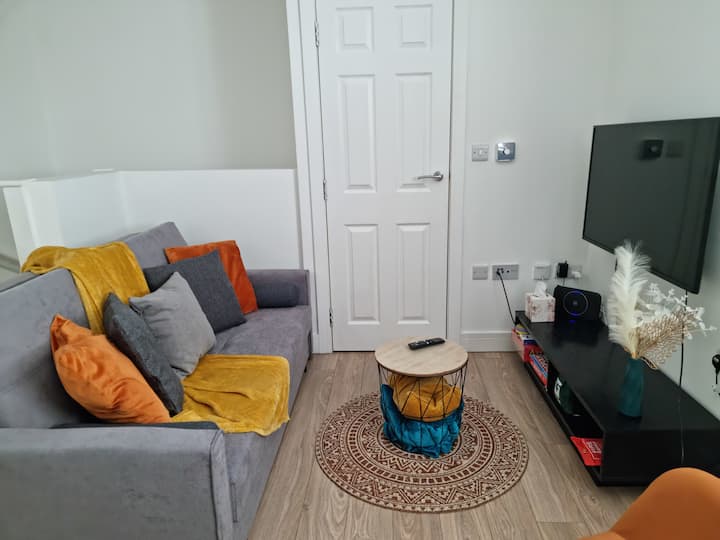 Cosy Flat-perfect For Long Stays - Watford