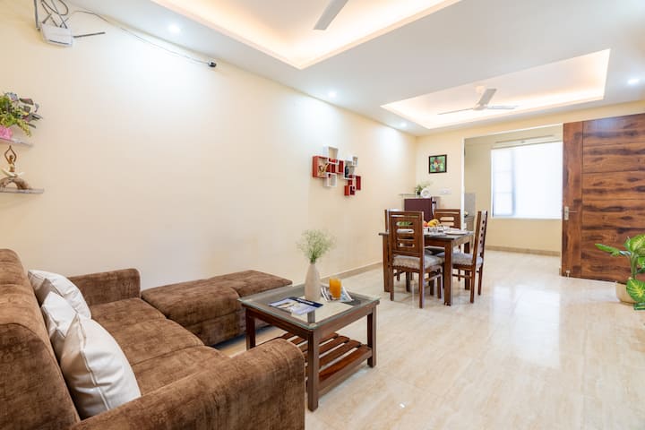 Homlee-jumbo 1bhk- 2 Acs-laxman Jhula-lift-parking - Rishikesh