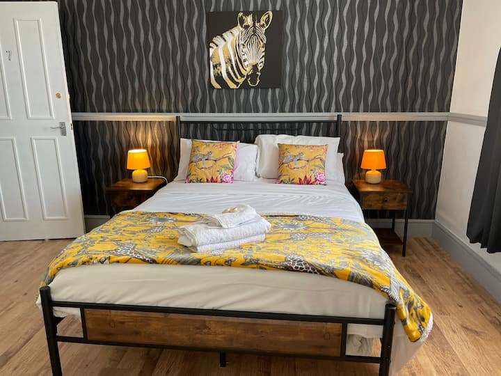 Lilyrose Hotel Whitby - Standard Double (Room 7) - Robin Hood's Bay