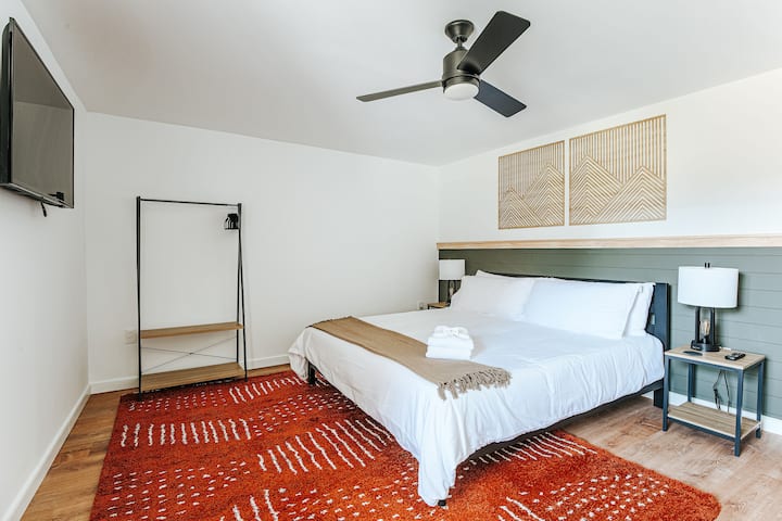 Hiker's Basecamp At Blue Ridge - Waynesboro, VA