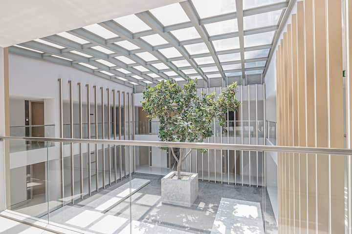 Experience Sukhumvit In Style - Bangkok