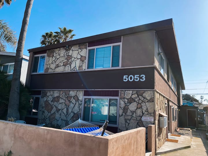 Ob Studio Only 1 Block To The Beach!  (Lb5) - San Diego, CA