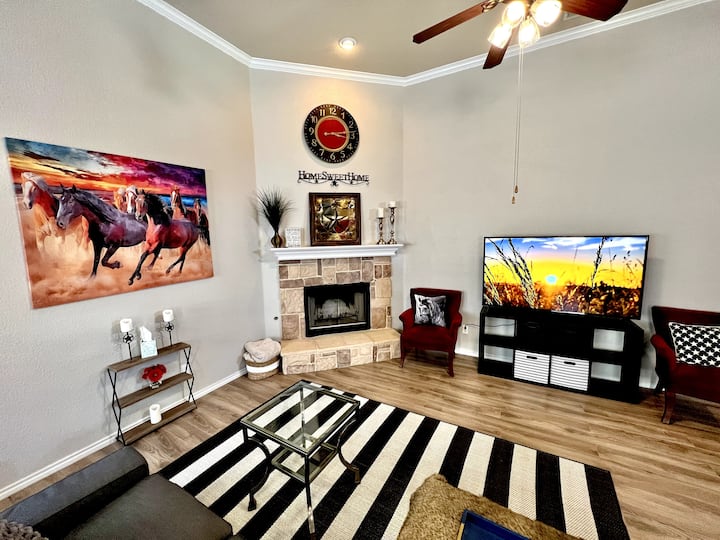 Home Sweet Home In Fort Worth - Fort Worth, TX