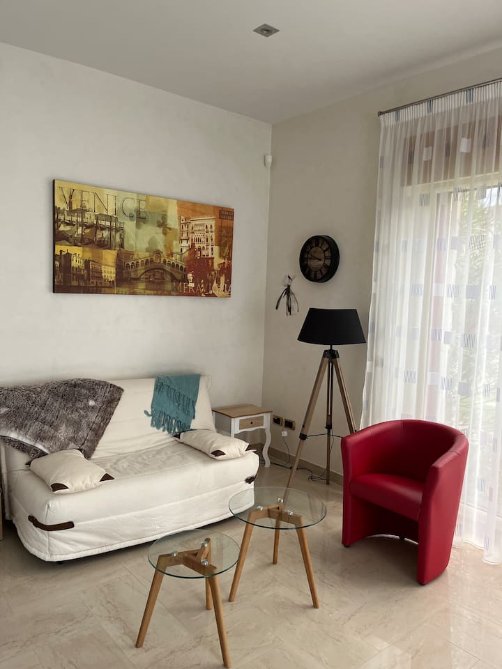 Chambre Et Salon Au Calme, Entrée Indépendante - Saint-Malo