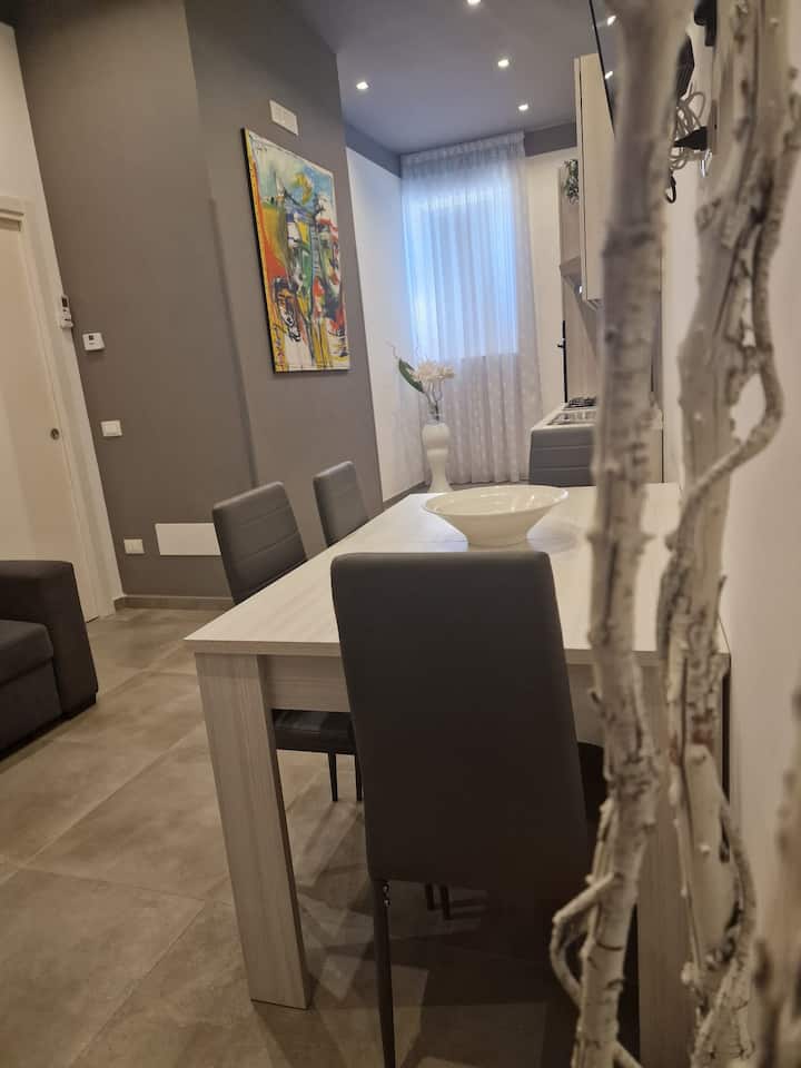 Appartamento Zona Centro Foggia Max  5 Posti Letto - Foggia