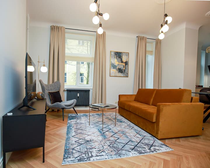 Private & Spacious | 4 Guests | Backyard Parking - Riga