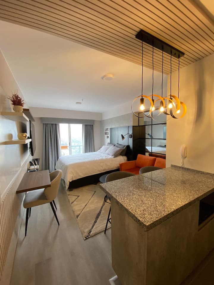 Moderno Loft Bien Ubicado Con Vista Panorámica - Lima