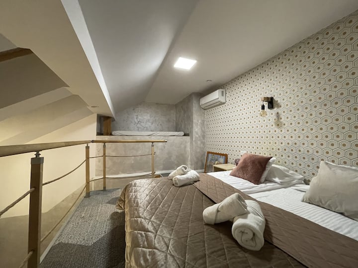 Crystal Eclipse Main Square Loft - Kraków