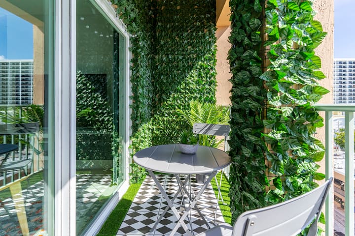 Chic 2br2ba Apt, Parking, Washer & Dryer, Pet Ok - Aéroport international de Miami (MIA)