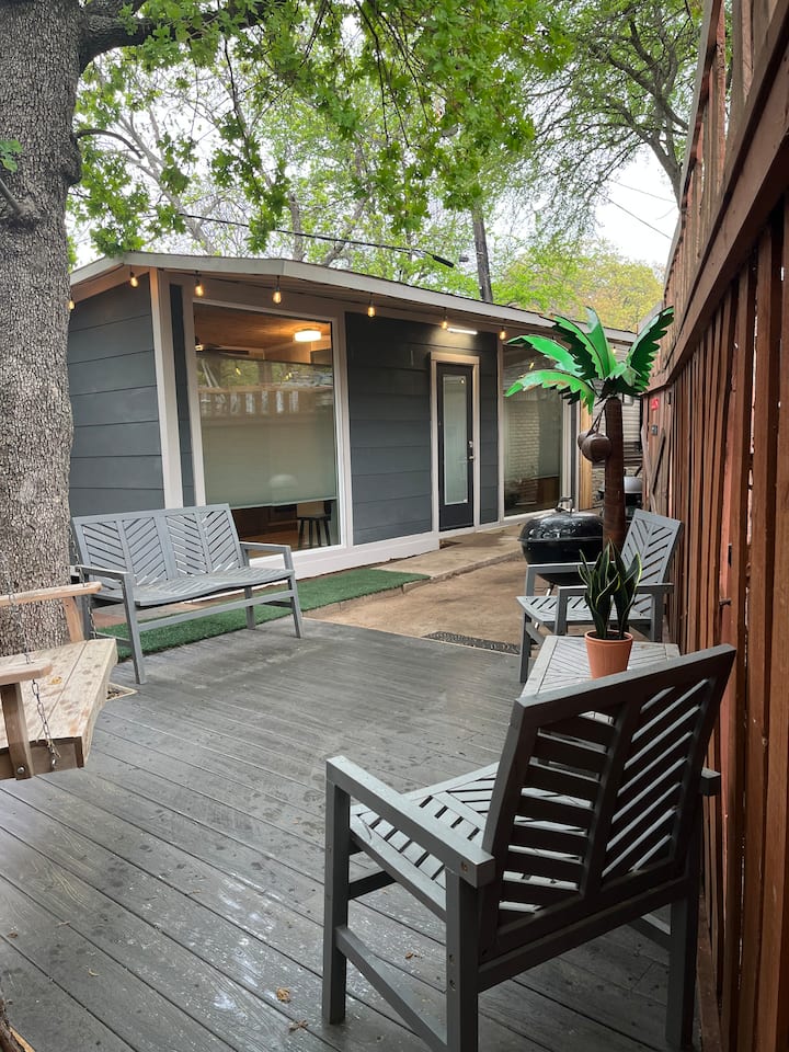 Tiny Glass House - Arlington, TX