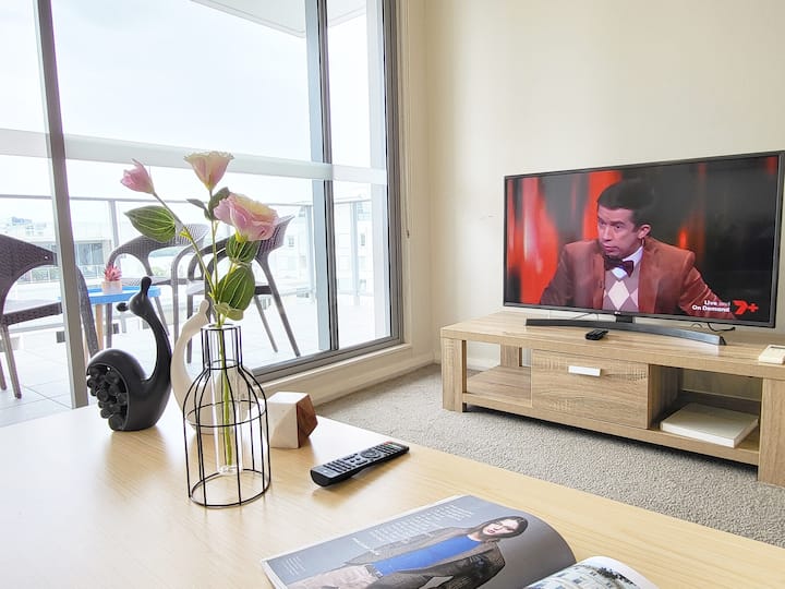 Cozy Home Perfect Location With River View, Shops - Accor Stadium