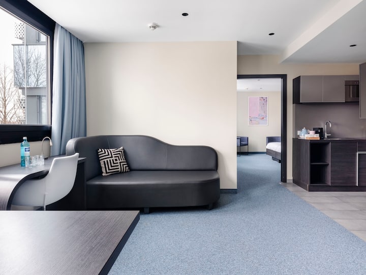 Numa | Xl Studio, Kitchen, Separate Living Area - Munich