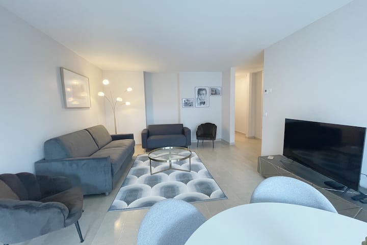 Mont-veyrier - Parking, Balcon Et Vue - Annecy