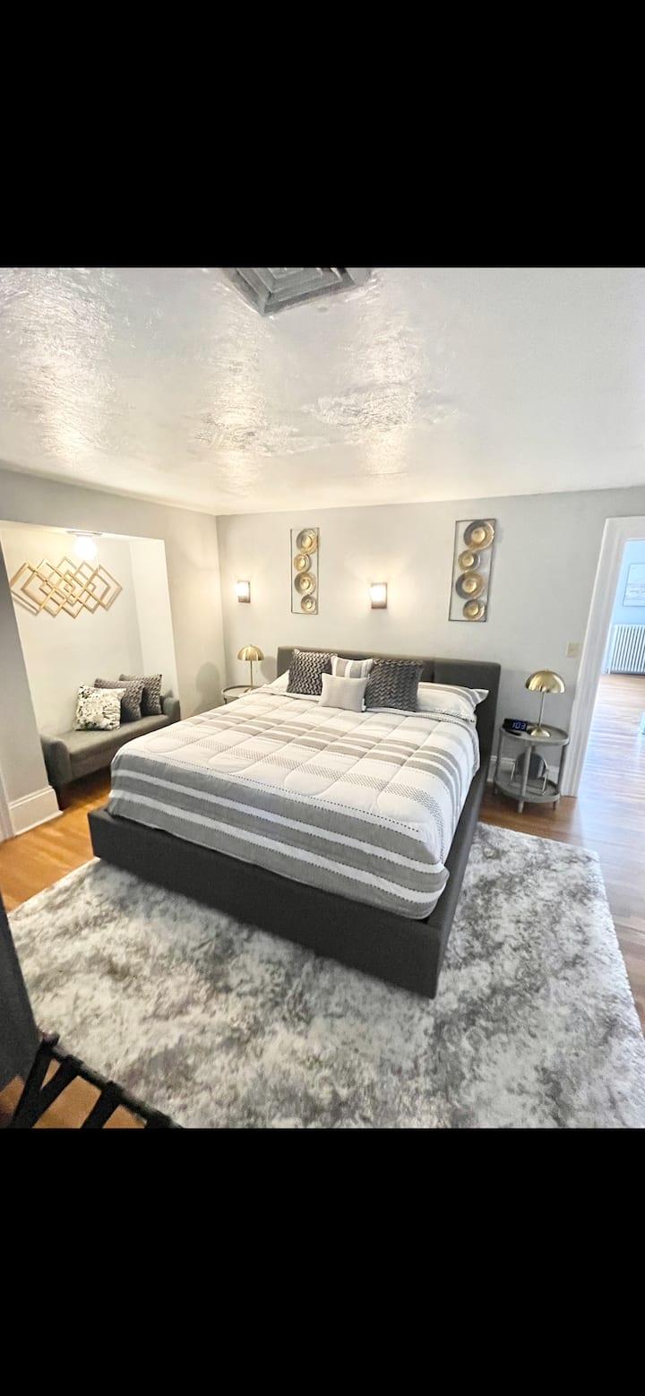 Harrisburg Historic Riverfront Apt. - Harrisburg, PA