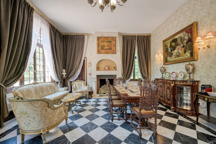 Le Petit Château De Barbizon - Ch. Des Marquises - Fontainebleau