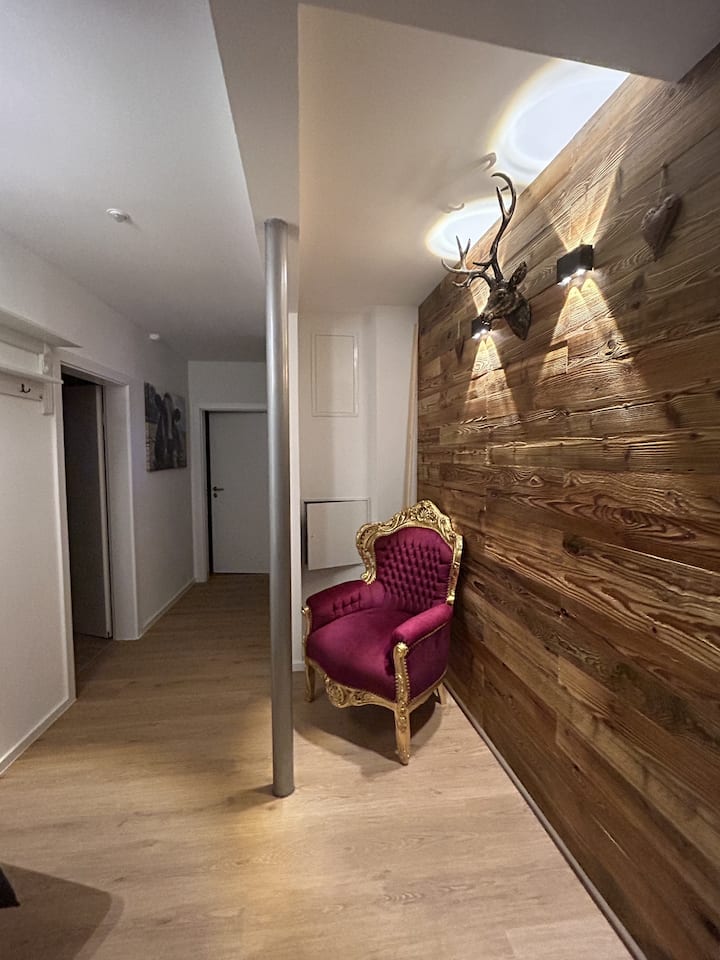 Neu Renovierte 5 Zimmerwohnung Im Allgäustyle. - Stuttgart