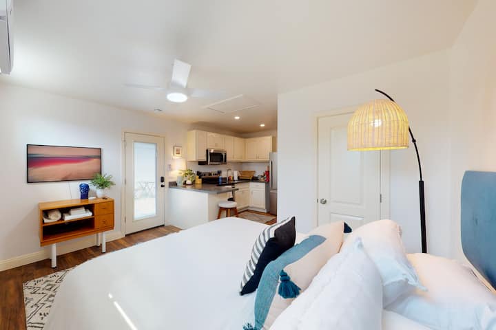Designer Casita W/ Full Kitchen - Heard Museum
