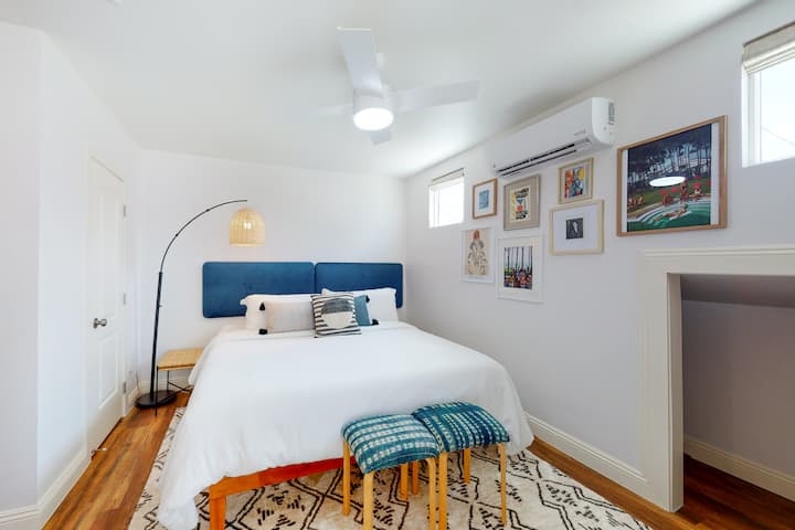 Designer Casita W/ Full Kitchen - Phoenix