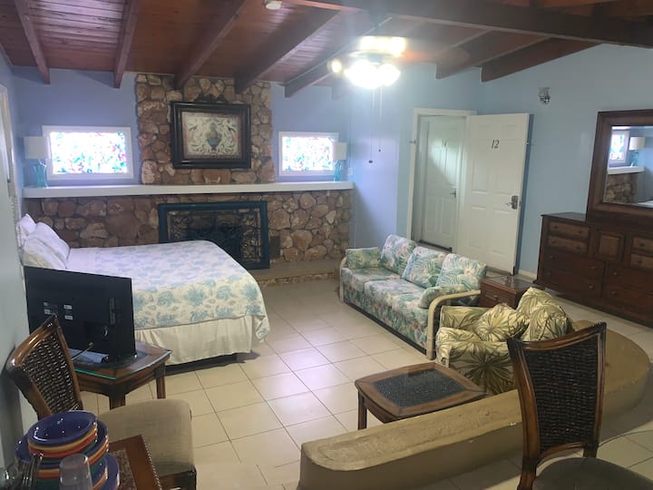 Tropical Cottages- Cottage #12 - Marathon, FL