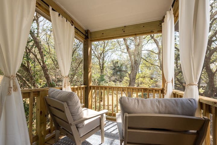 The Beach Palette Outer Banks - Tiny Home - Kitty Hawk, NC