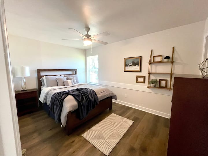 The Cottage - Midlothian, TX