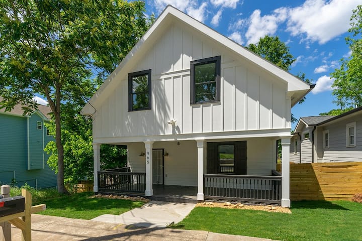 Charming Spacious Southern Home - Atlanta, GA