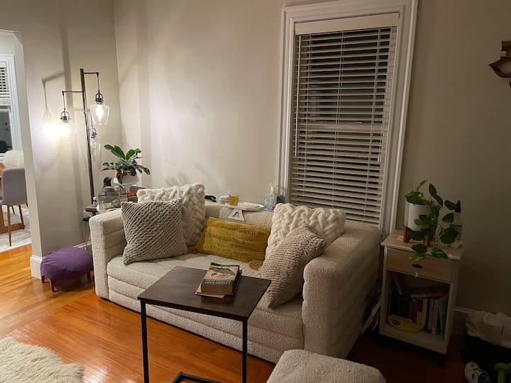 Calm And Charming Room In A Peaceful Home - Cambridge, MA