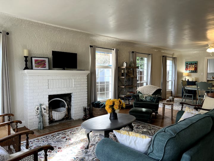 Park View Cottage - Merced, CA