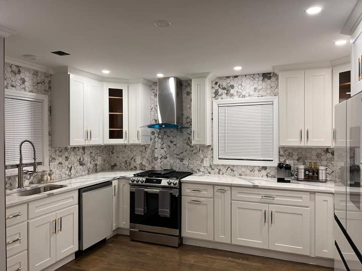 Single Family With Comfort Plus Location. - Dorchester, MA