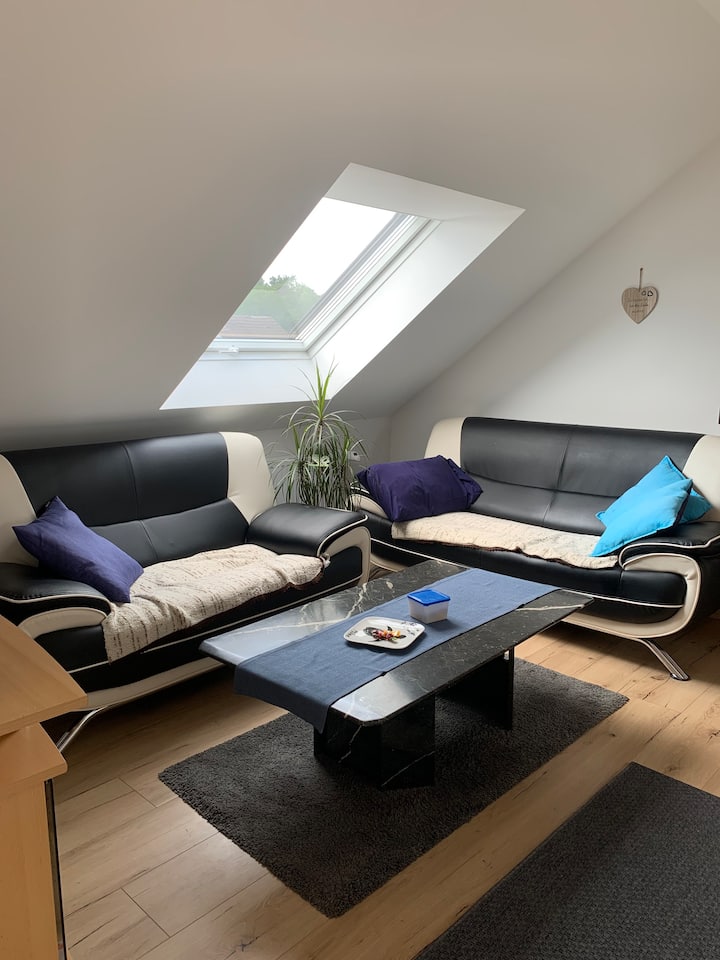 Moderne Dachgeschoss Whg. Für Monteure / Familien - Oerlinghausen
