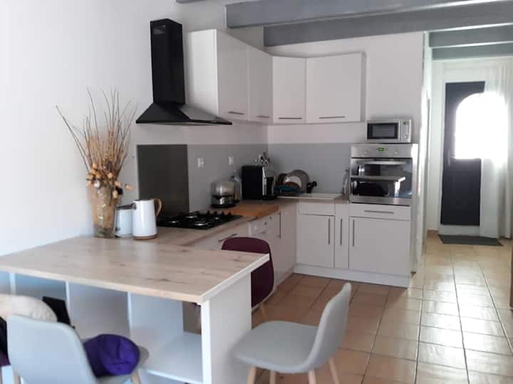 Maisonnette De Village - Joyeuse