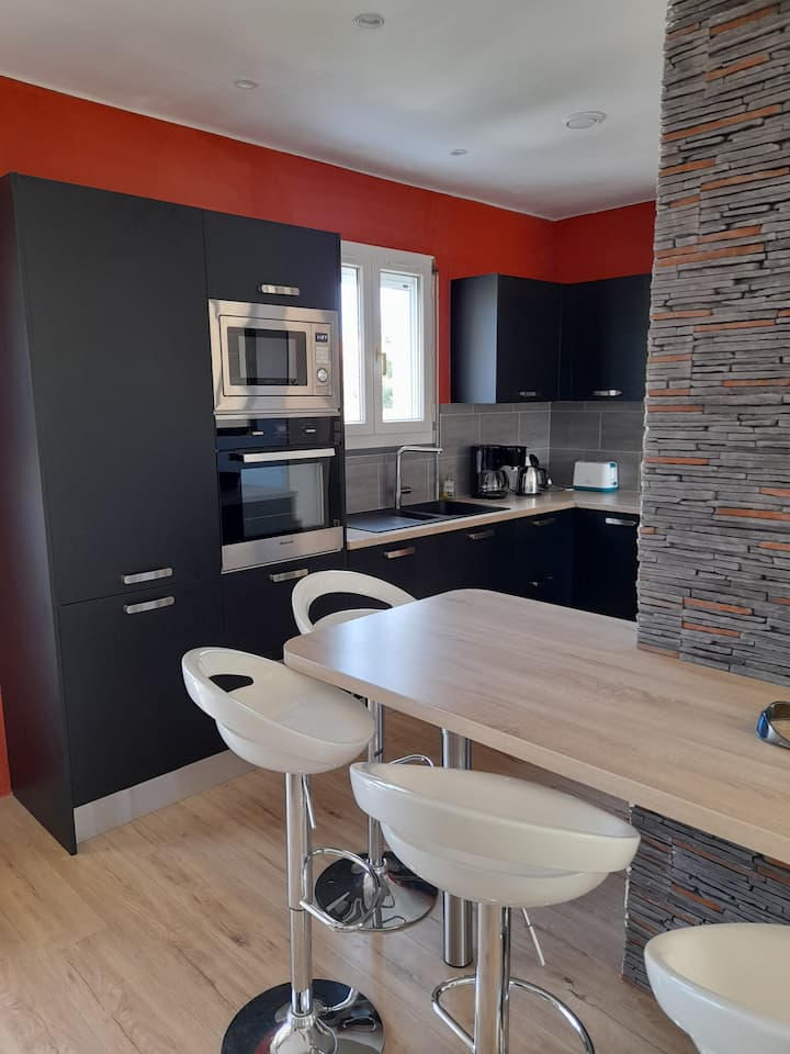 Maison De Vacances La Rochelle (6 Personnes) - La Rochelle