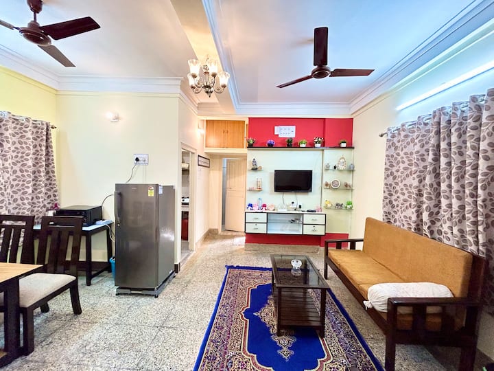 Classic 2bhk Apartment Beside Jadavpur University - Kolkata