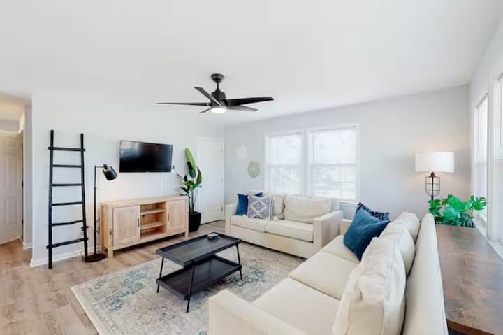 Jb By The Sea + 5 Min Walk To Beach + Pool - Nags Head, NC