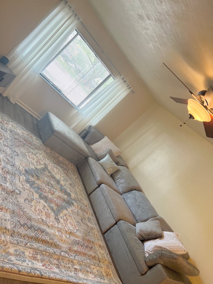 Amazing 3 Bedroom Across From Uf - Gainesville