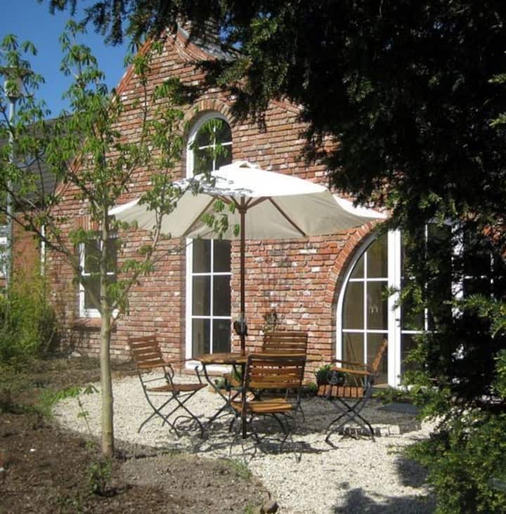 Upleward Cottage - Emden