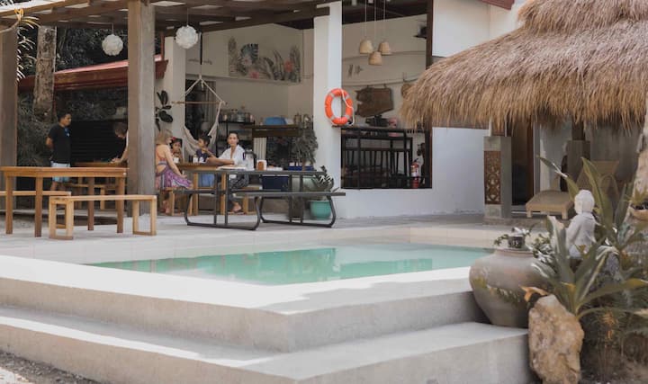 Baler Cozy Poolside Surf Villa | Friends + Family - Baler