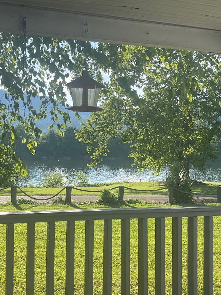 Rainbows End River Lodge - Jasper, TN