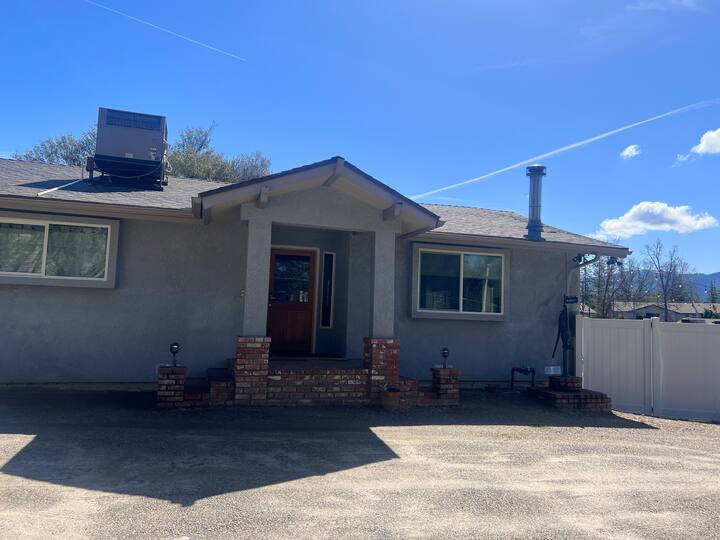 Luna Suite - Oakhurst, CA