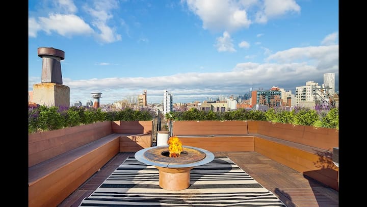 A Booklovers Bungalow - Brooklyn, NY