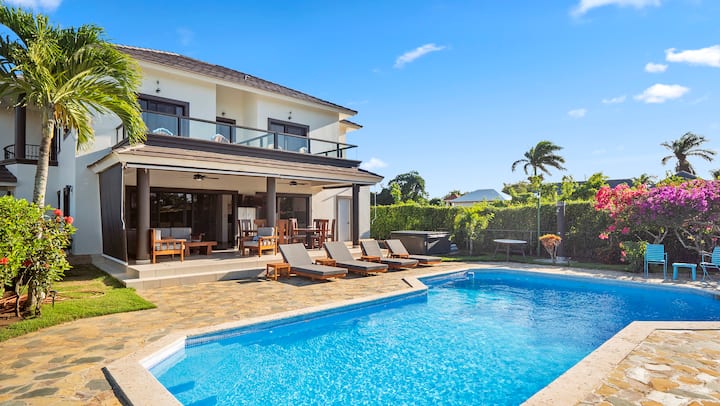7br Sosua Villa W/ Pool, Jacuzzi, Chef & Gated - Dominican Republic