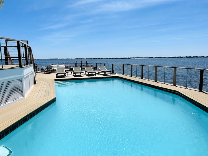 Waterfront Dream With Heated Pool - Westhampton, NY