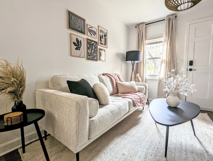 Stylish Retreat - 4 Min Downtown - Greenville, SC