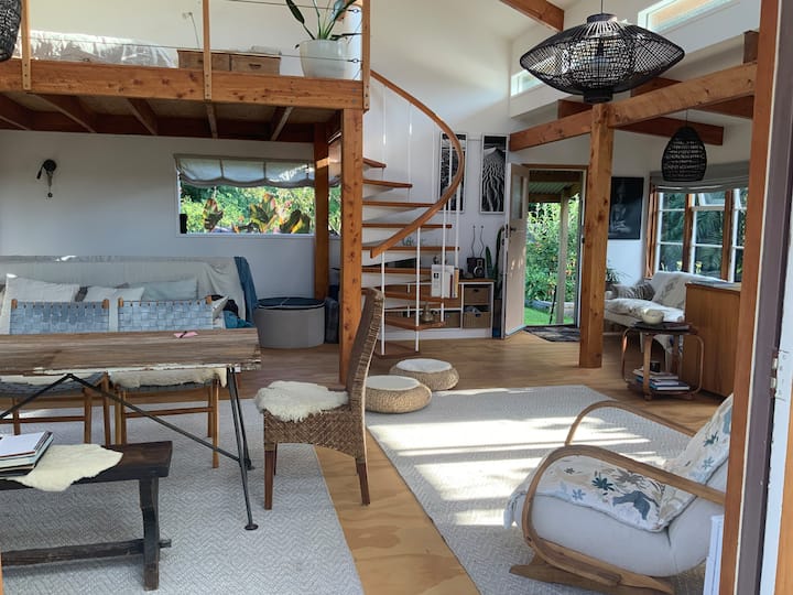 A Studio Amongst The Garden. - Gisborne