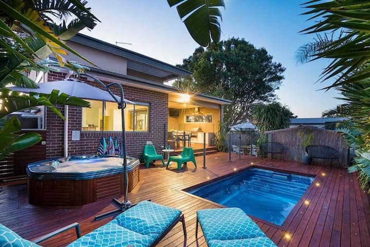 Dromana Grove Spa & Pool Sleeps 15 - Melbourne