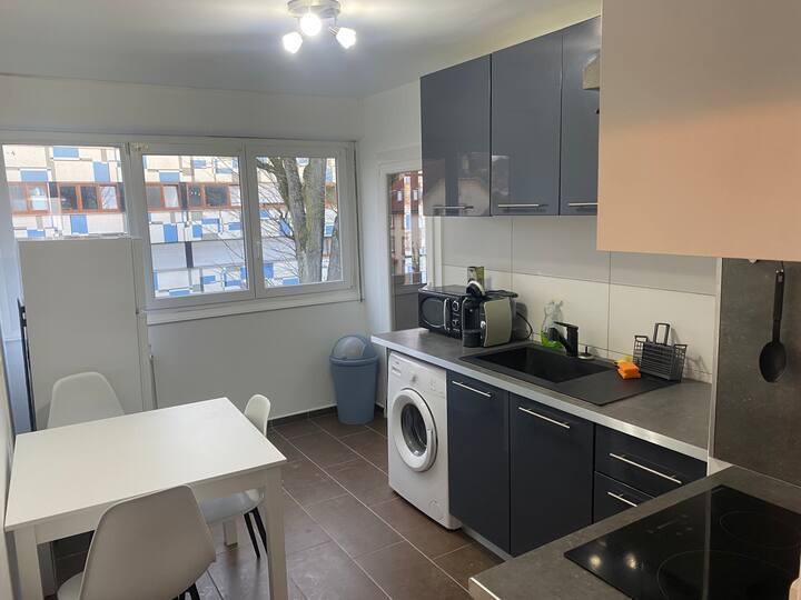 Appartement 3 Chambres Parking. - Pont-de-Roide
