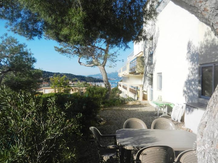 Location F2 Avec Jardin Ombragé Et Belle Vue Mer - Saint-Mandrier-sur-Mer