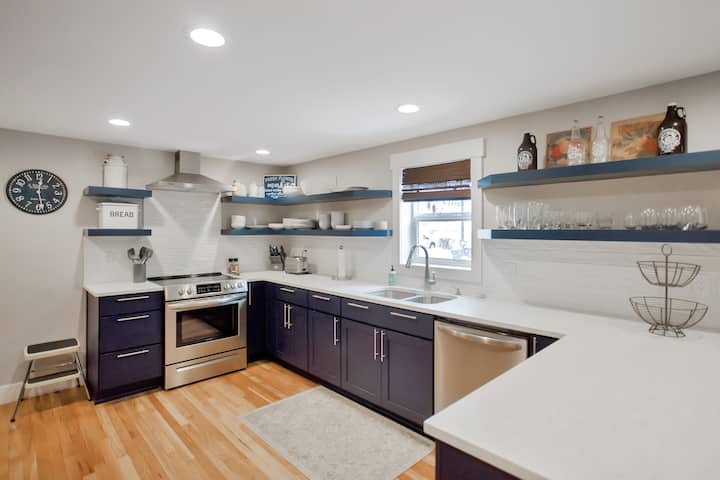 Charming Midtown Retreat In Cda! - Coeur d'Alene, ID